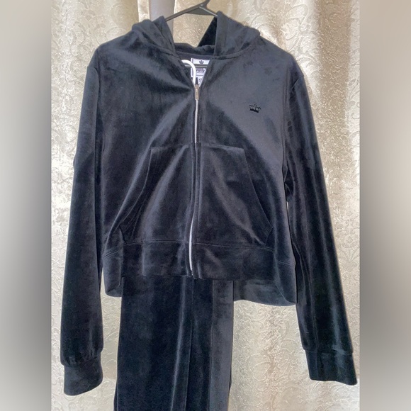 Juicy Couture | Pants & Jumpsuits | Juicy Couture Velour Jumpsuit | Poshmark